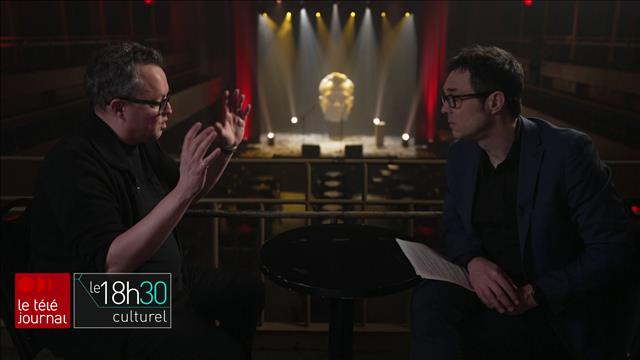 Mike Ward : l'humoriste revient sur scène | Radio-Canada